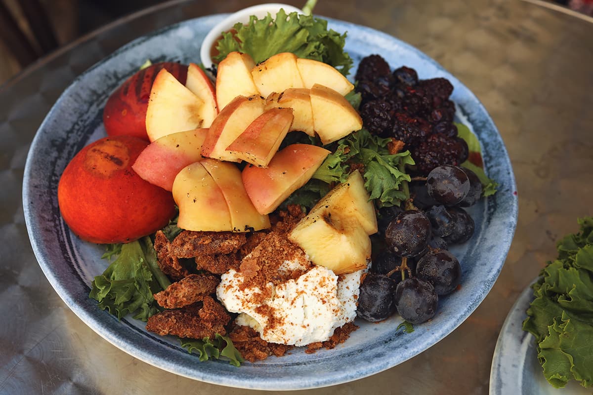 An Insider's Guide to the Best Restaurants in Savannah - Savannah First ...